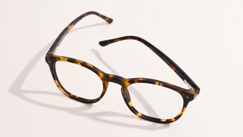 Case Study: How SmartBuyGlasses is Training Remote Employees